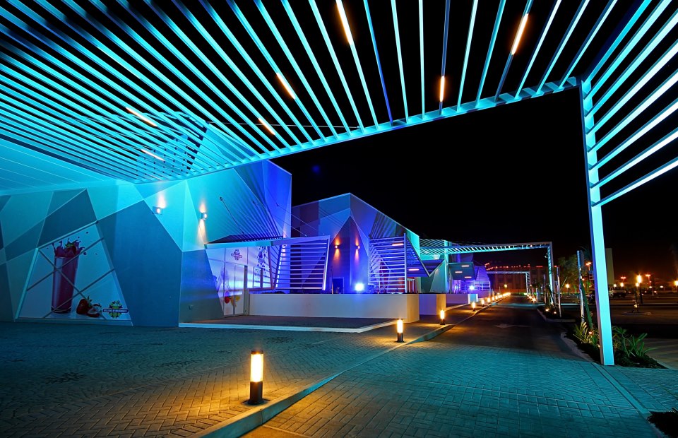 صور ليلية لـ ( ذا ووك الرفاع ) The Walk Bahrain قبل أيام معدودة من ...